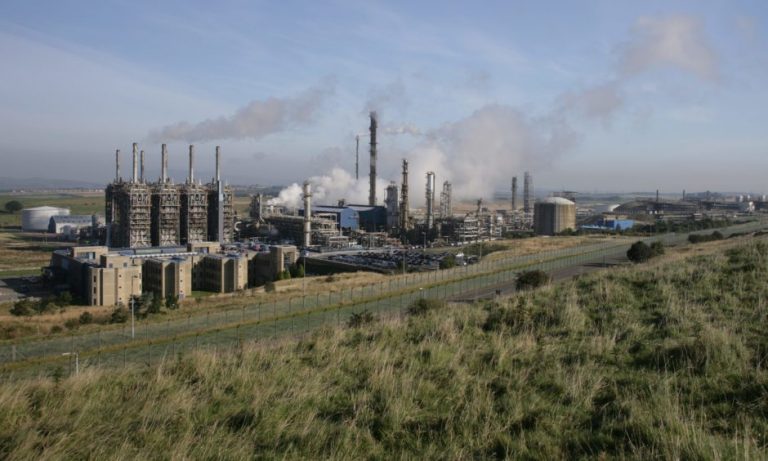 Shell to carry out maintenance of ground flares at Mossmorran in Fife ...